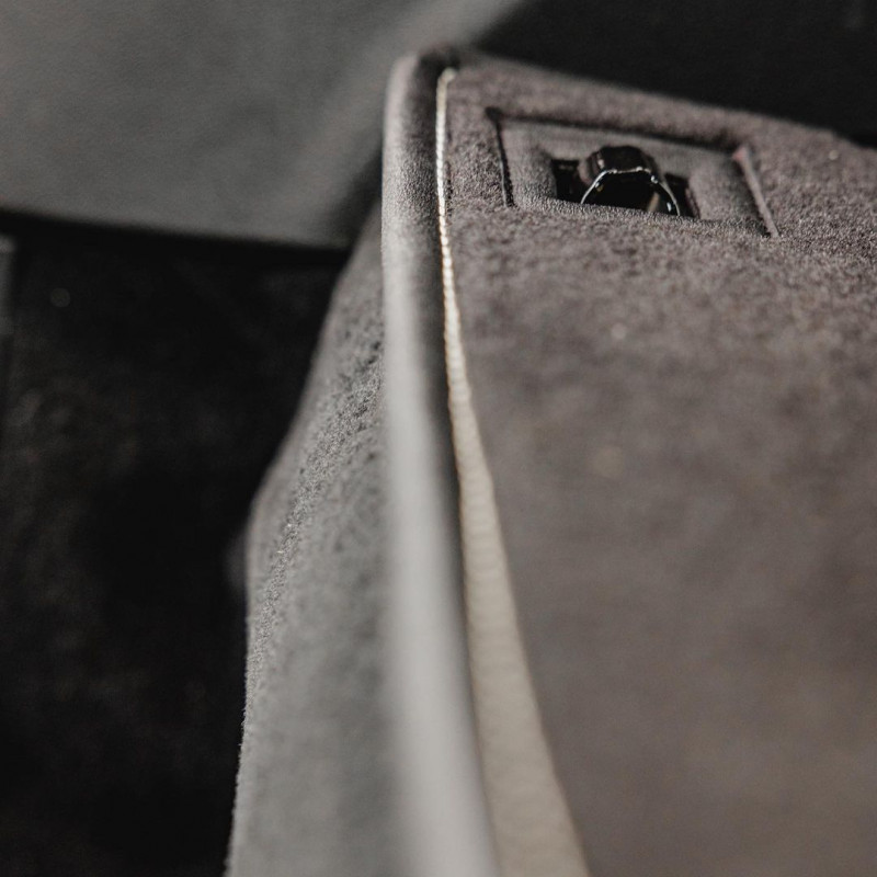 Rear seat delete fullkit V2 - Double strut bar, net and carpet for BMW ...